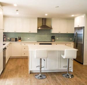 NEW KITCHENS FOR BERMUDA AND THE CARIBBEAN - Global Sales